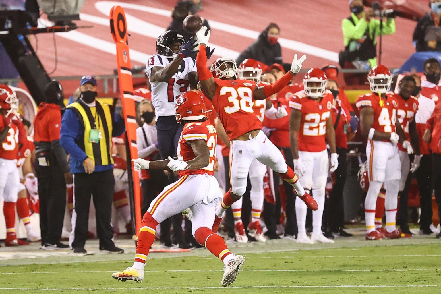 Sneed: Minden native shines in NFL debut – Minden Press-Herald