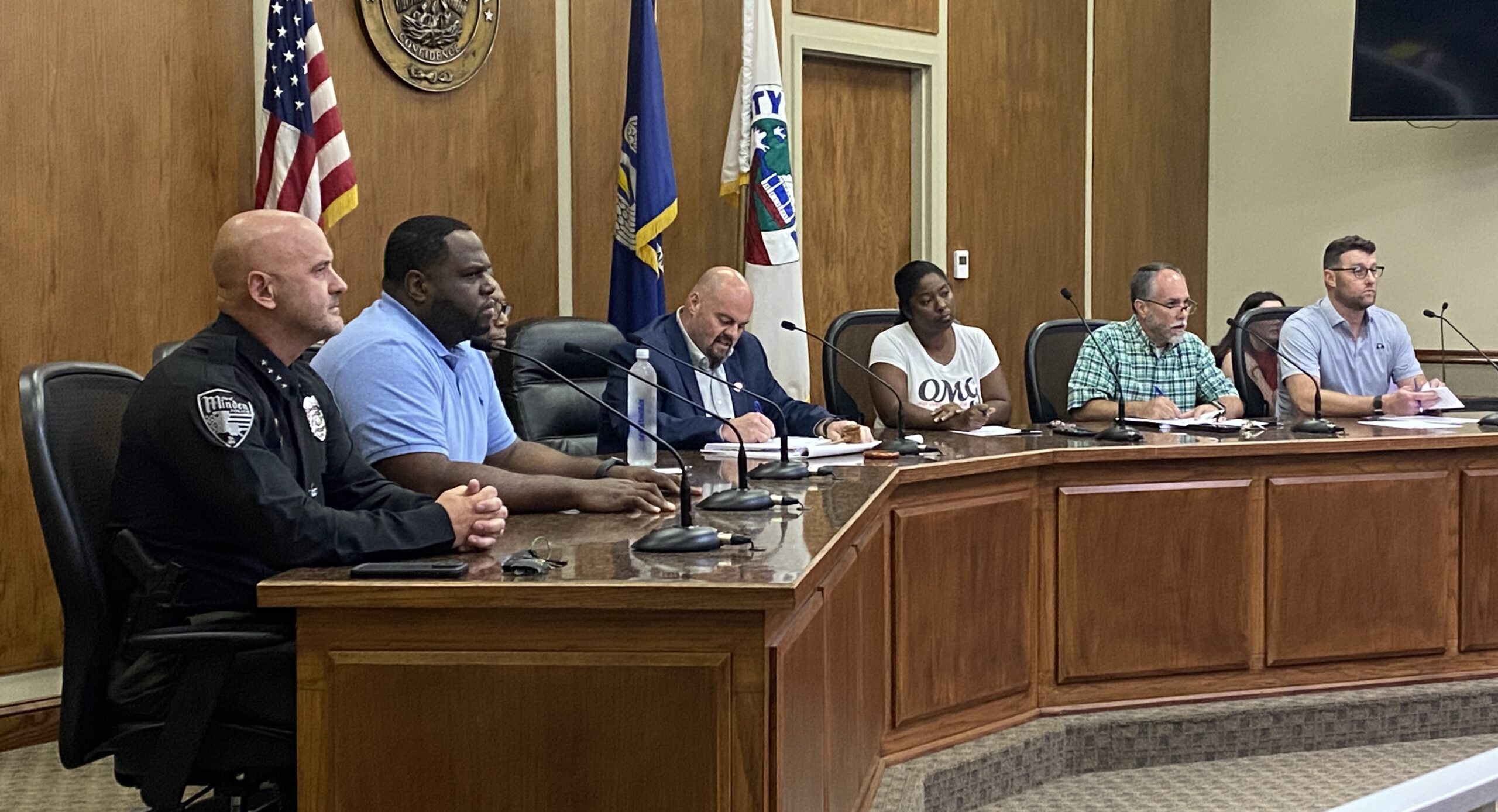 Council tables settlement resolution, hires outside counsel – Minden ...