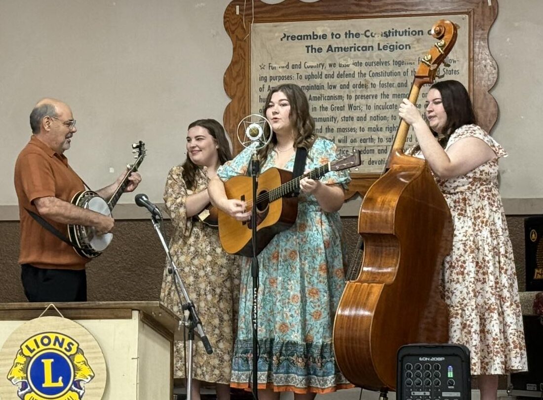 Cox Family performs at Lions Club – Minden Press-Herald
